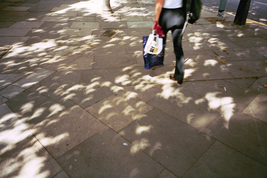 partial-eclipse_pavement-patterns_lr – Mr Tarrant's physbang 'blog
